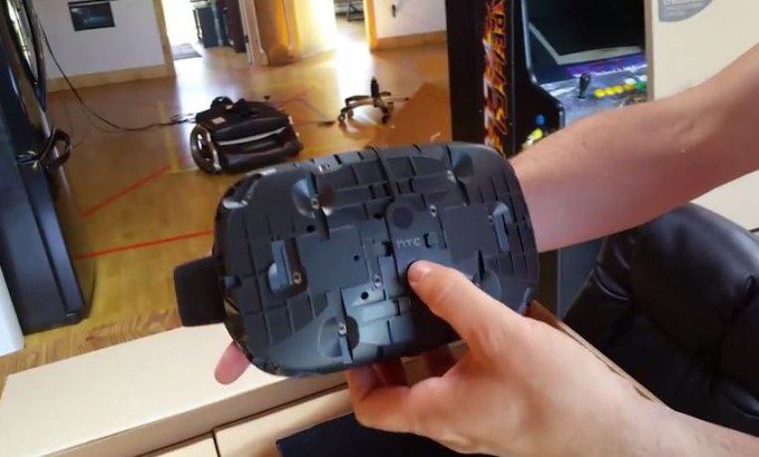 Premier unboxing du dev kit du HTC Vive